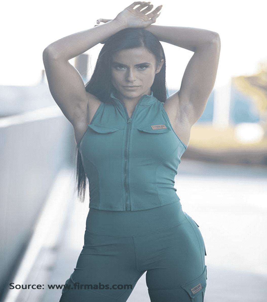 All you should think about wearing a tank top