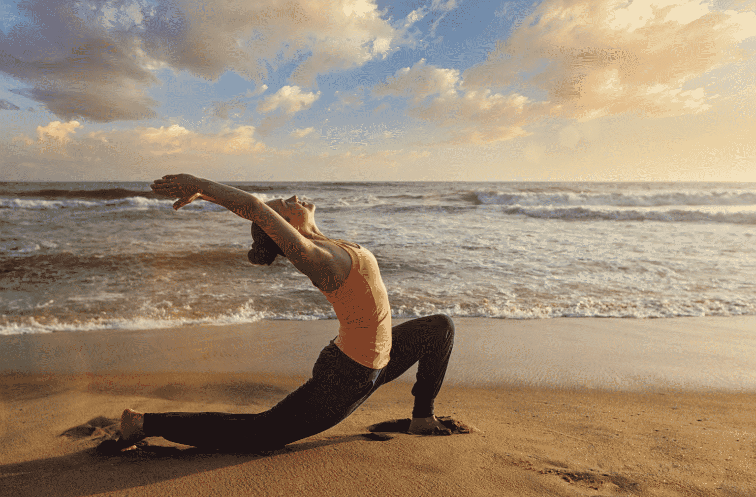 The Health Benefits of Low Lunge Pose (Anjaneyasana)