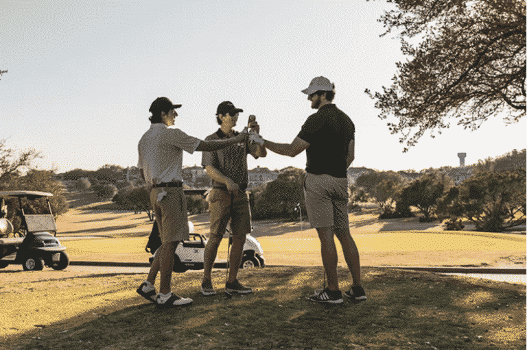 8 Reasons Why a Corporate Golf Day is Good for Business Relations