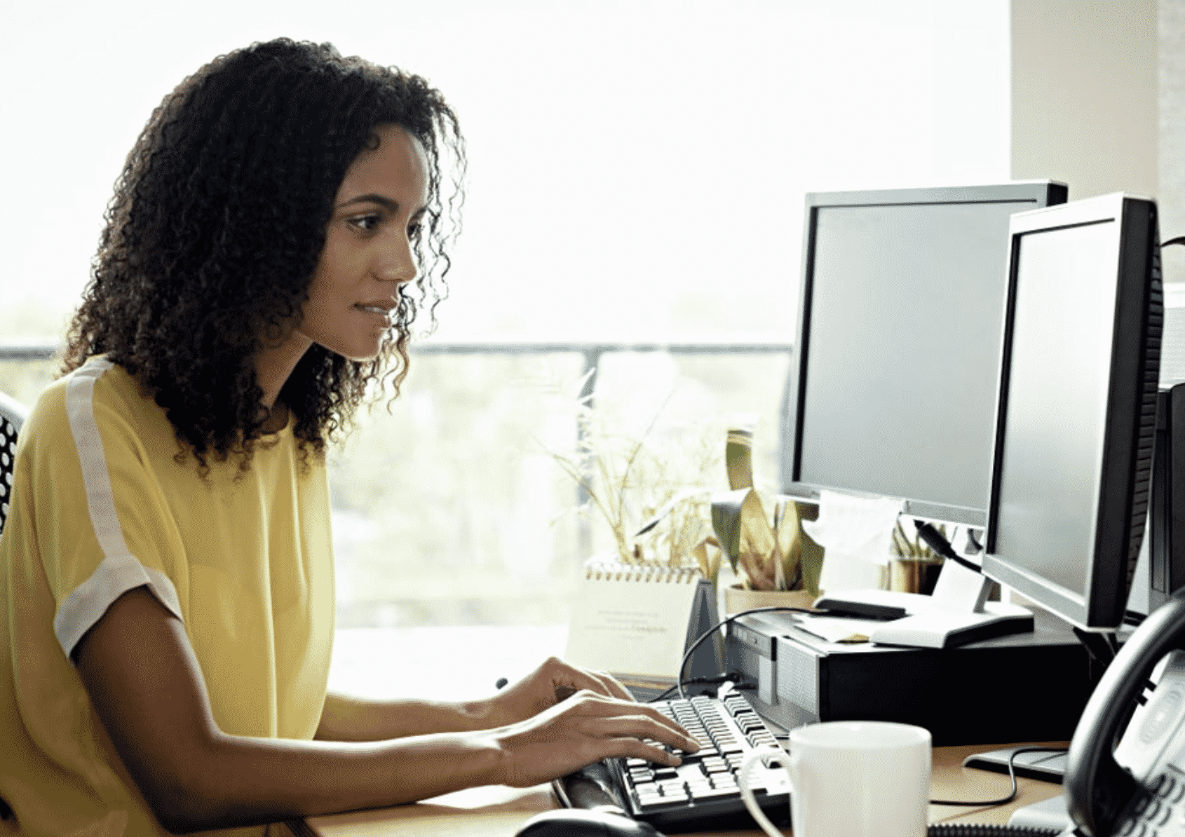 Top 7 Reasons to Hire React Native Developer for Your Mobile App ...