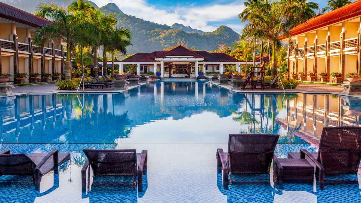 10 Benefits Of Going To A Luxury Rehab Center: By Recovery Experts