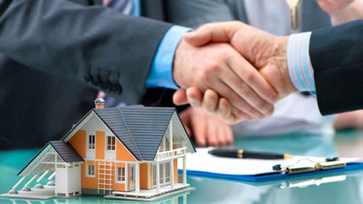 How To Build A Real Estate Portfolio From Scratch: Here Are 7 Strategies From Experts