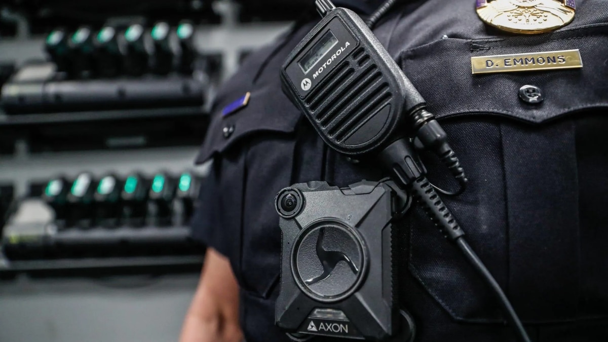 The Legal And Ethical Dilemmas Of Police Body Cameras
