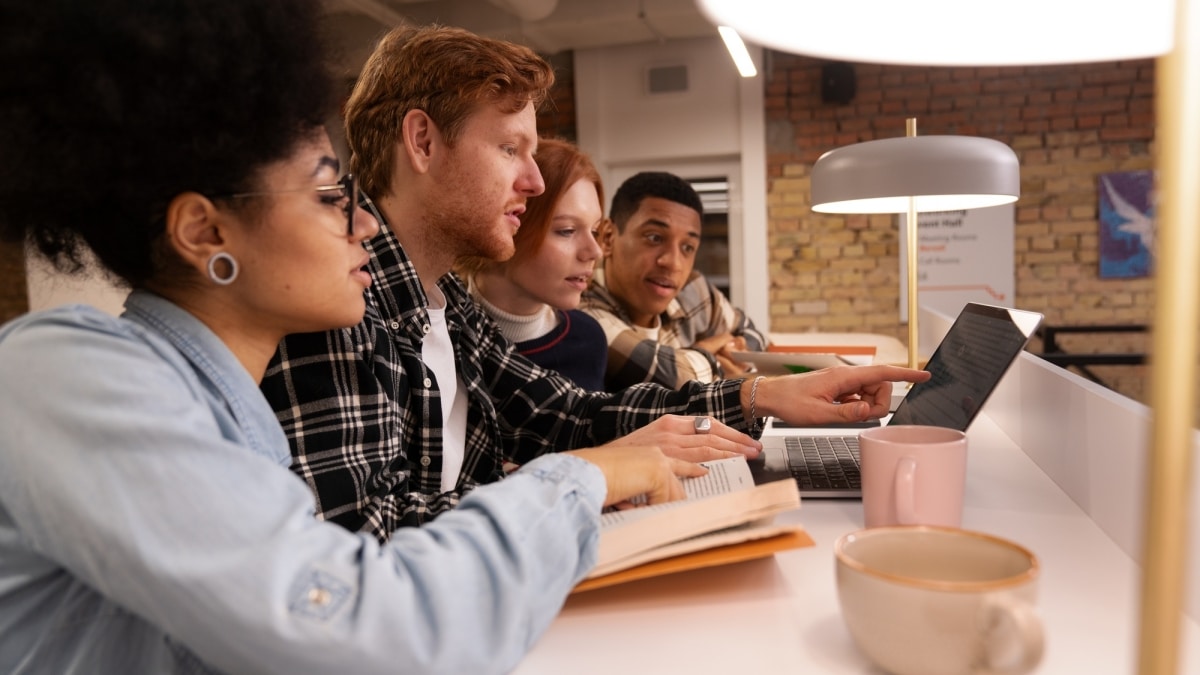 Coding Culture: How Software Development Shapes Student Learning