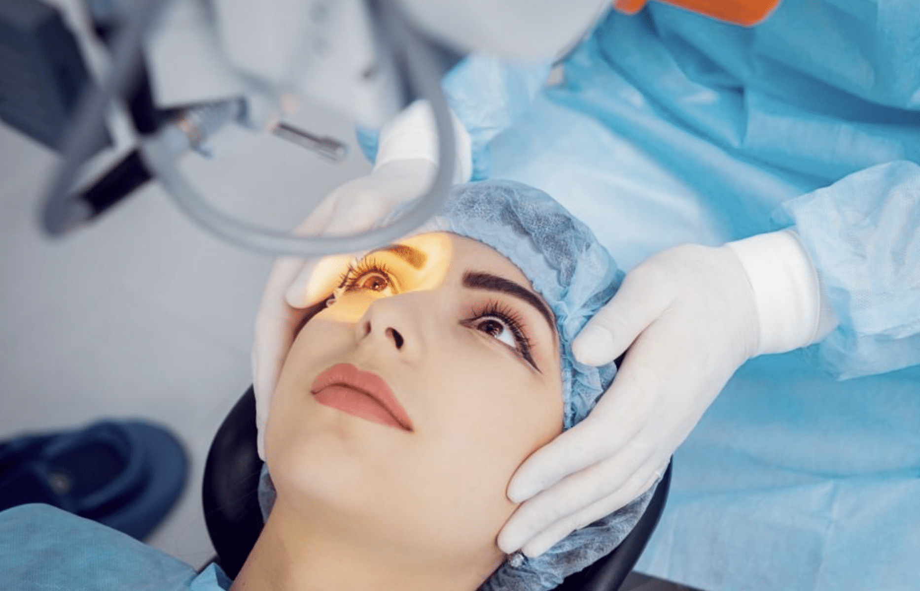 Cataracts vs LASIK: Choosing the Right Vision Correction