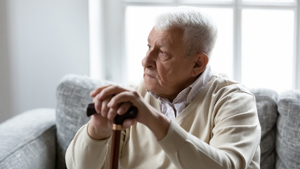 Combating Senior Loneliness: A Guide to Fostering Vital Connections