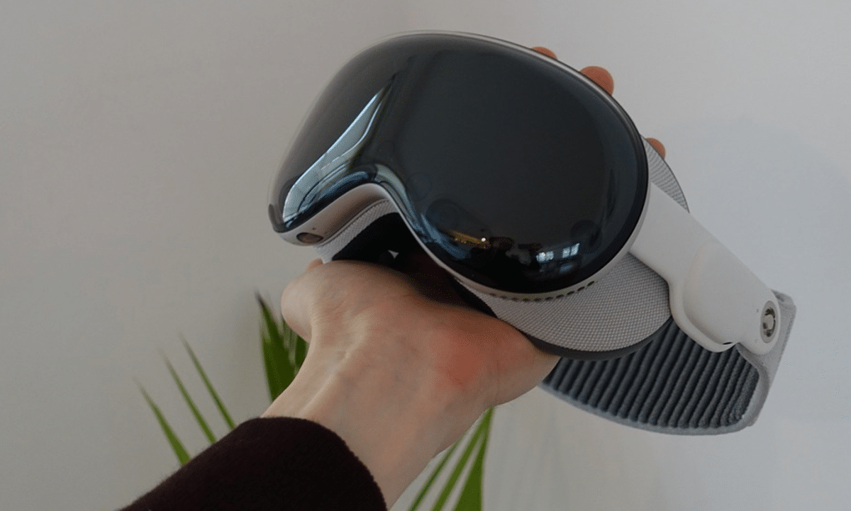 How Apple Vision Pro is Redefining Entertainment Viewing Experience