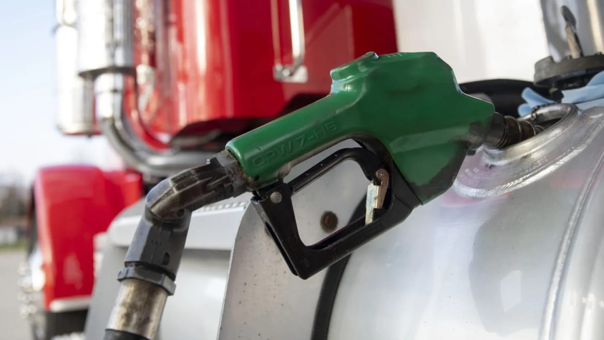 How Can the Right Fuel Monitoring System Help Your Fleet Operations?