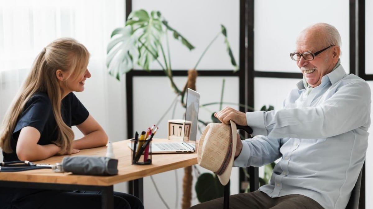 How Do Seniors Benefit from Living at Home?