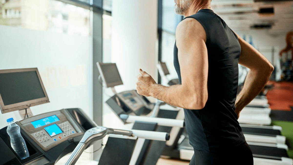 Fitness and Technology: How Modern Devices Empower Men's Health Journeys
