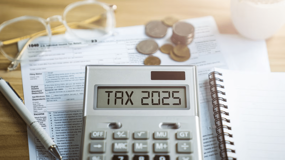 What is the Minimum Income to File Taxes? A 2025 Guide