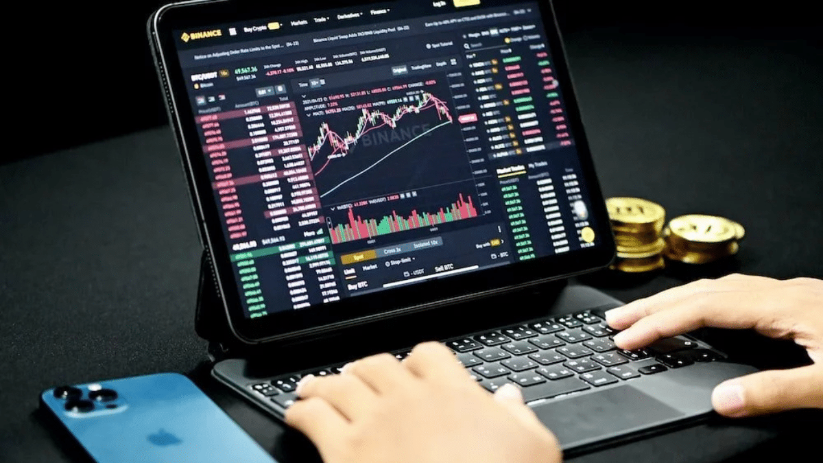 How To Choose the Right Forex Account Type for Prop Trading?