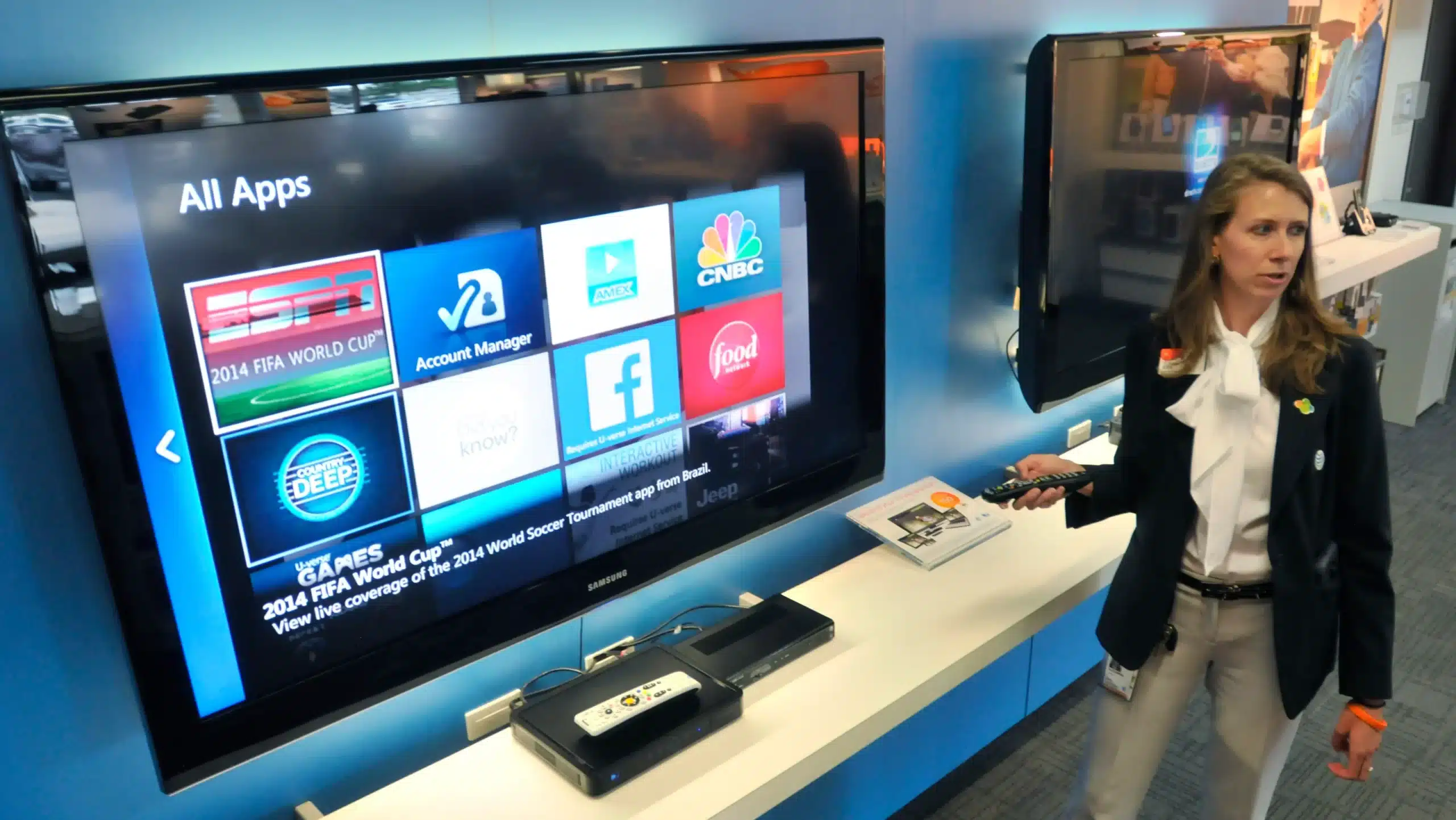 Uverse online payment: AT&T's Shift from U-verse TV