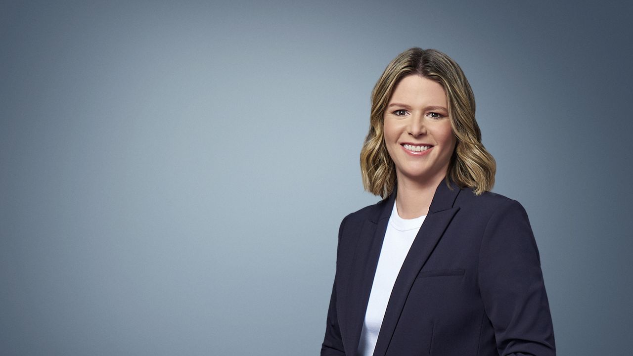 Instagram Kasie Hunt: The Face of CNN Streaming