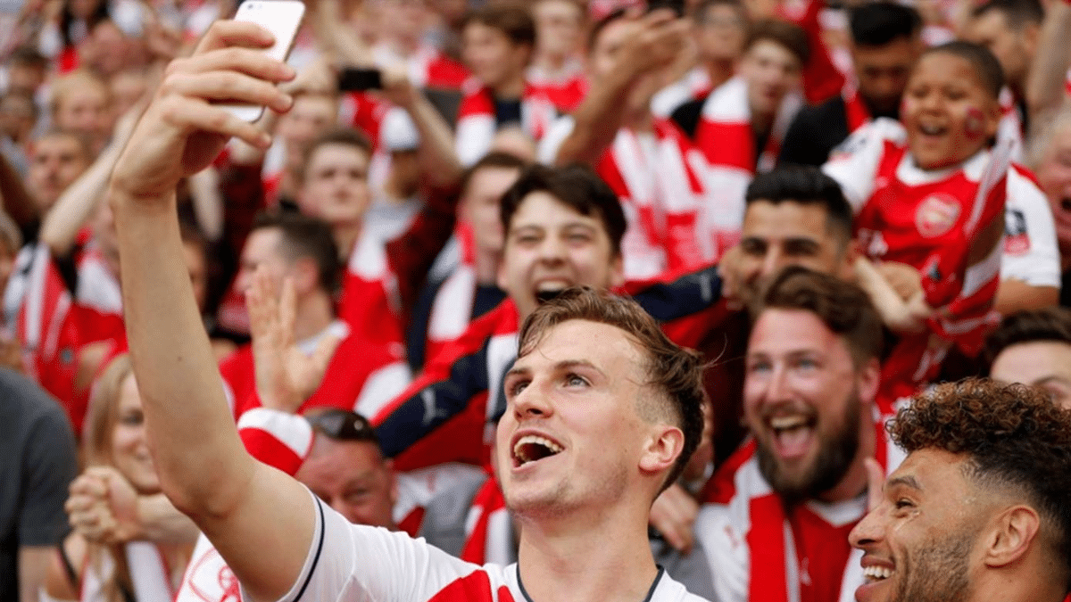 Sharing Sports Memories: How Social Mini-Blogs Are Keeping Fan Culture ...
