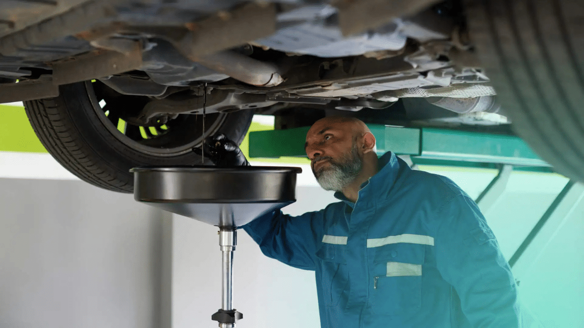 Why Every Fast Lube Shop Needs Oil Change Software Today